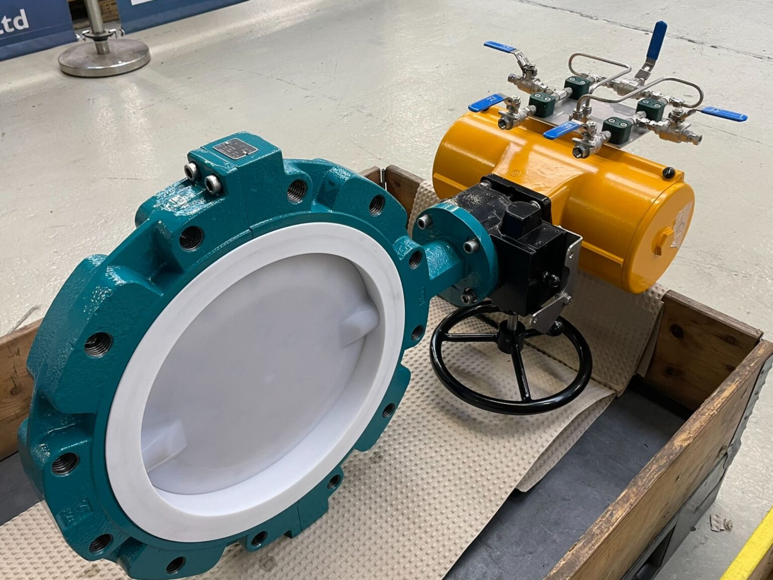 12” & 14” Interapp Bianca Butterfly valves leaving the factory - Heap ...